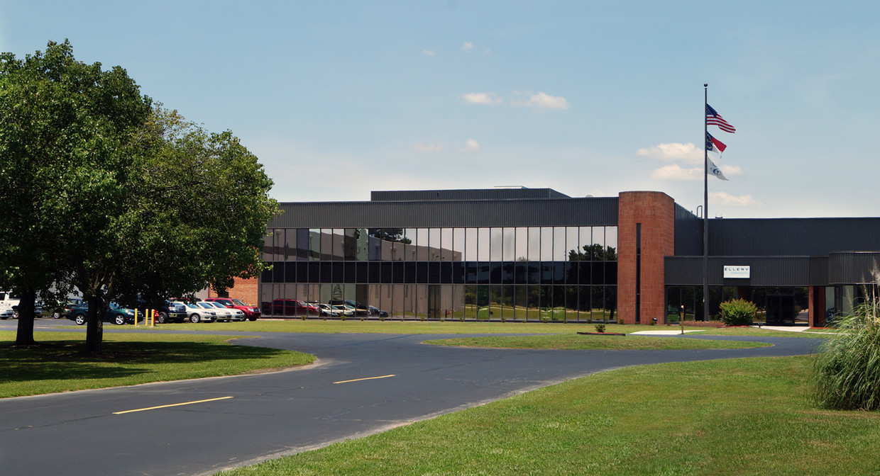 Sky Management Services Signs 100,000 Square Foot Industrial Lease With ...